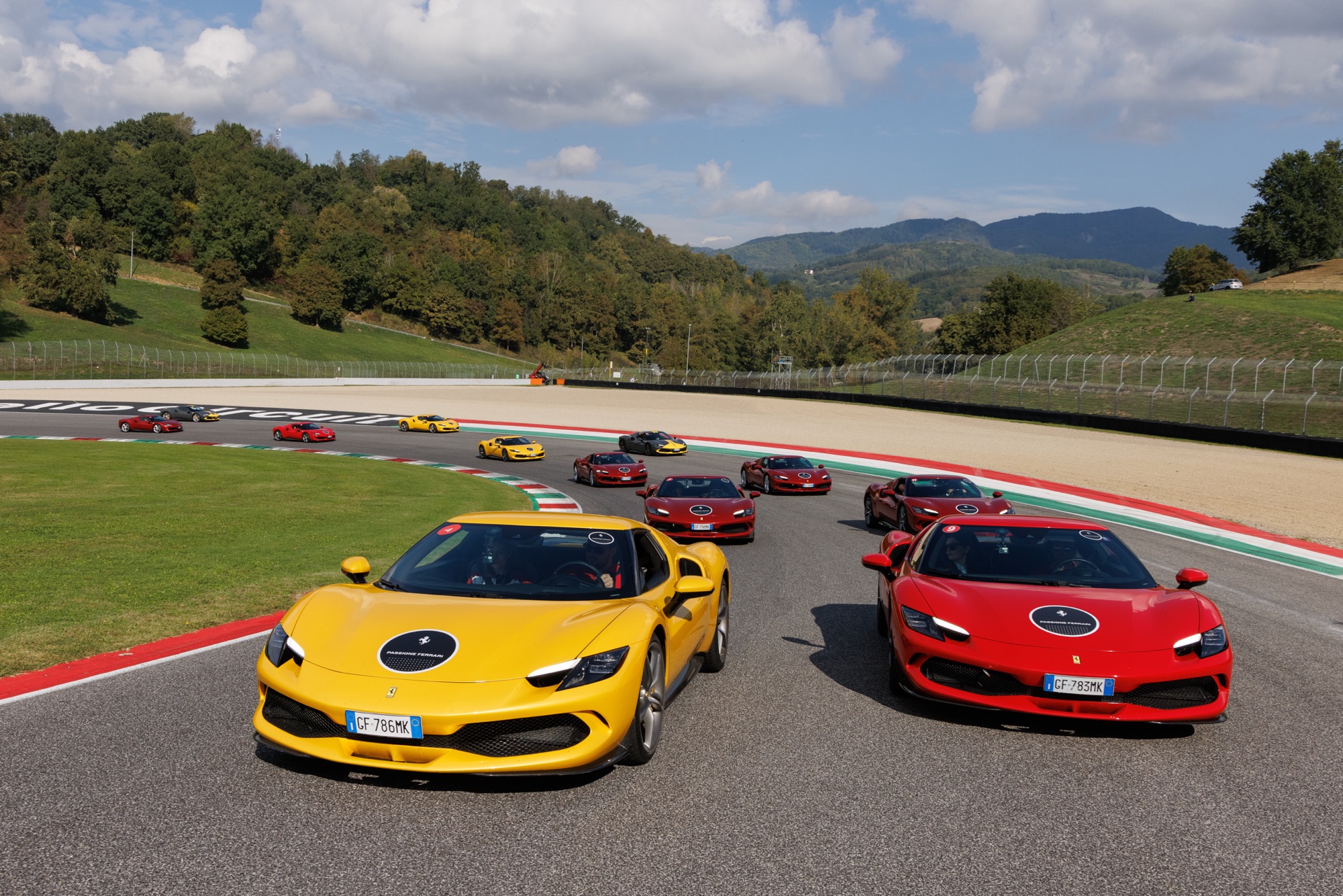 ESPERIENZA FERRARI - MT Communication